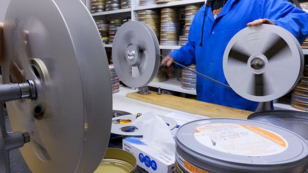 Old frames: the nitrate wind through